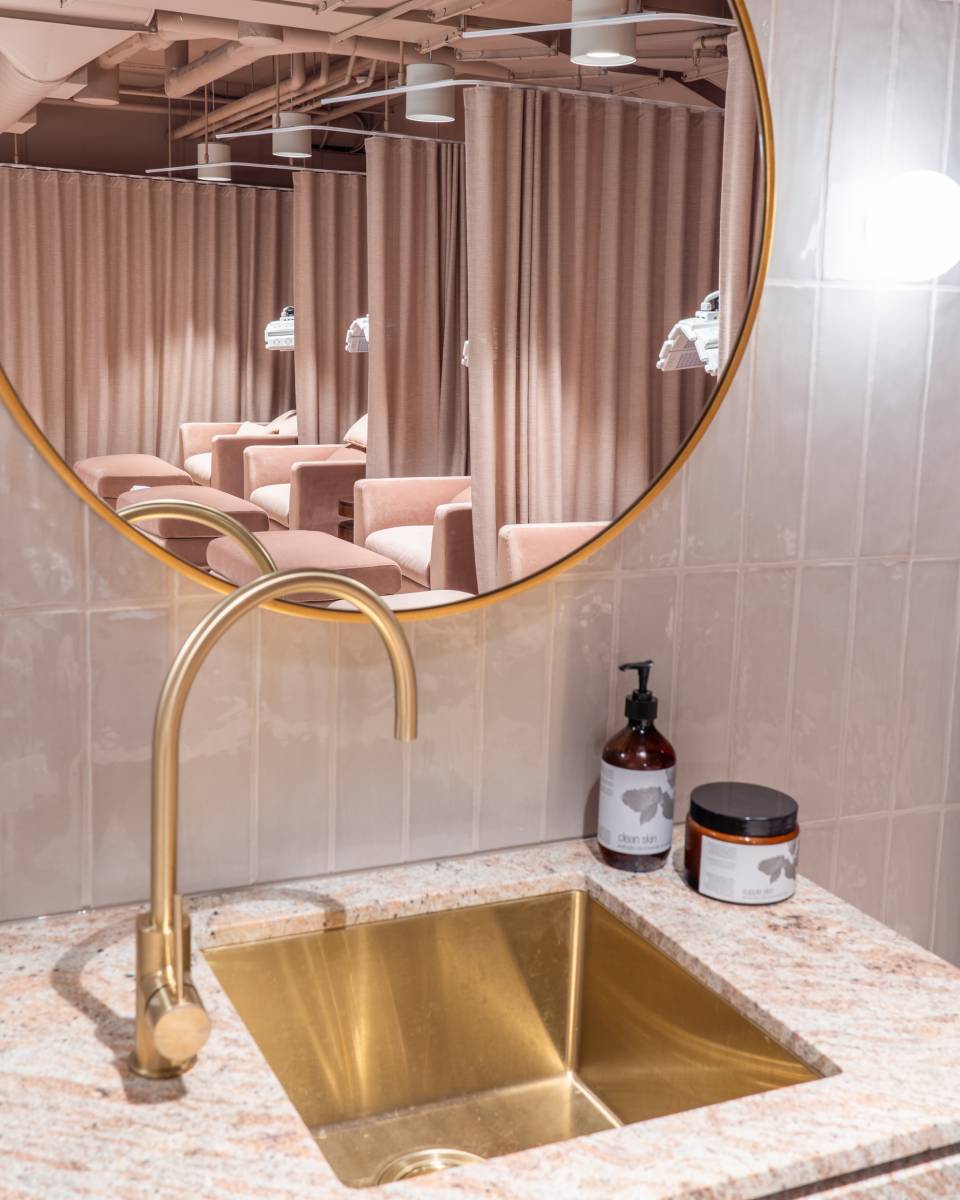 Spa and Pool | Hotel Chadstone Melbourne MGallery